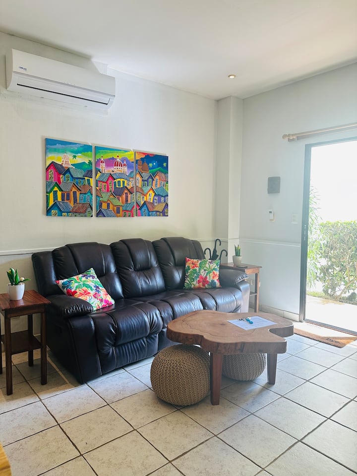 Sunny Poolside 1 Bed/1 Bath - Tamarindo