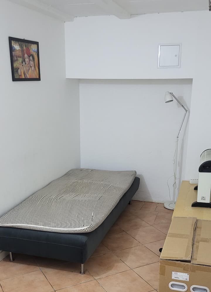 Affordable & Simple Bedding (Read Details) - Helsingborg