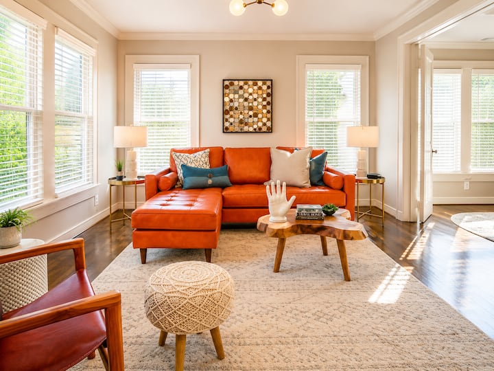 Elevate Your Stay | Chic 1-bed Condo + Courtyard - Dallas, TX