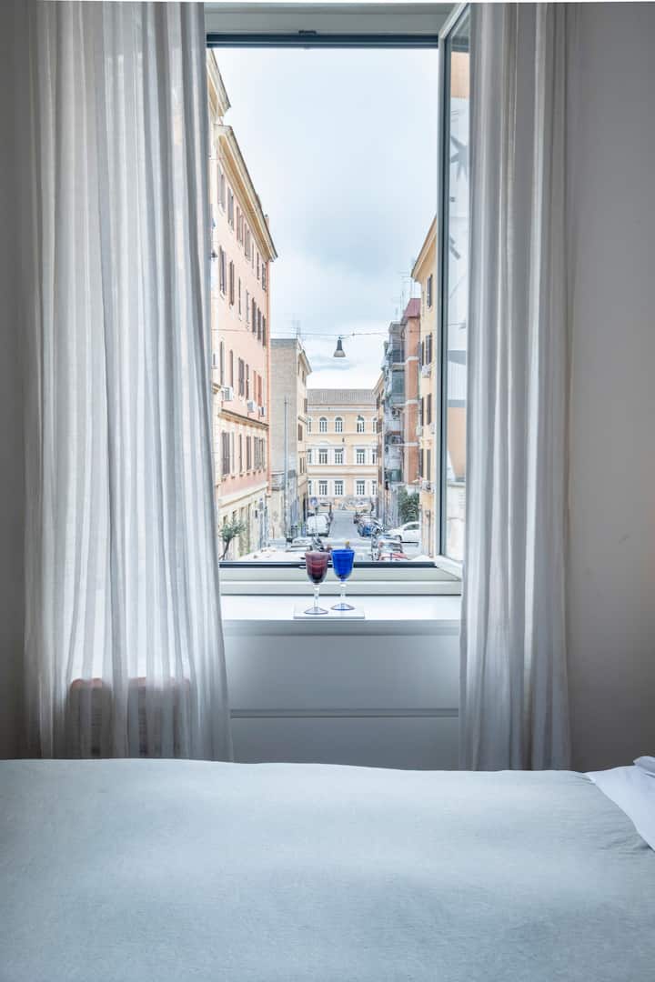 Authentic Rome Apartment • Bright & Central - Rooma