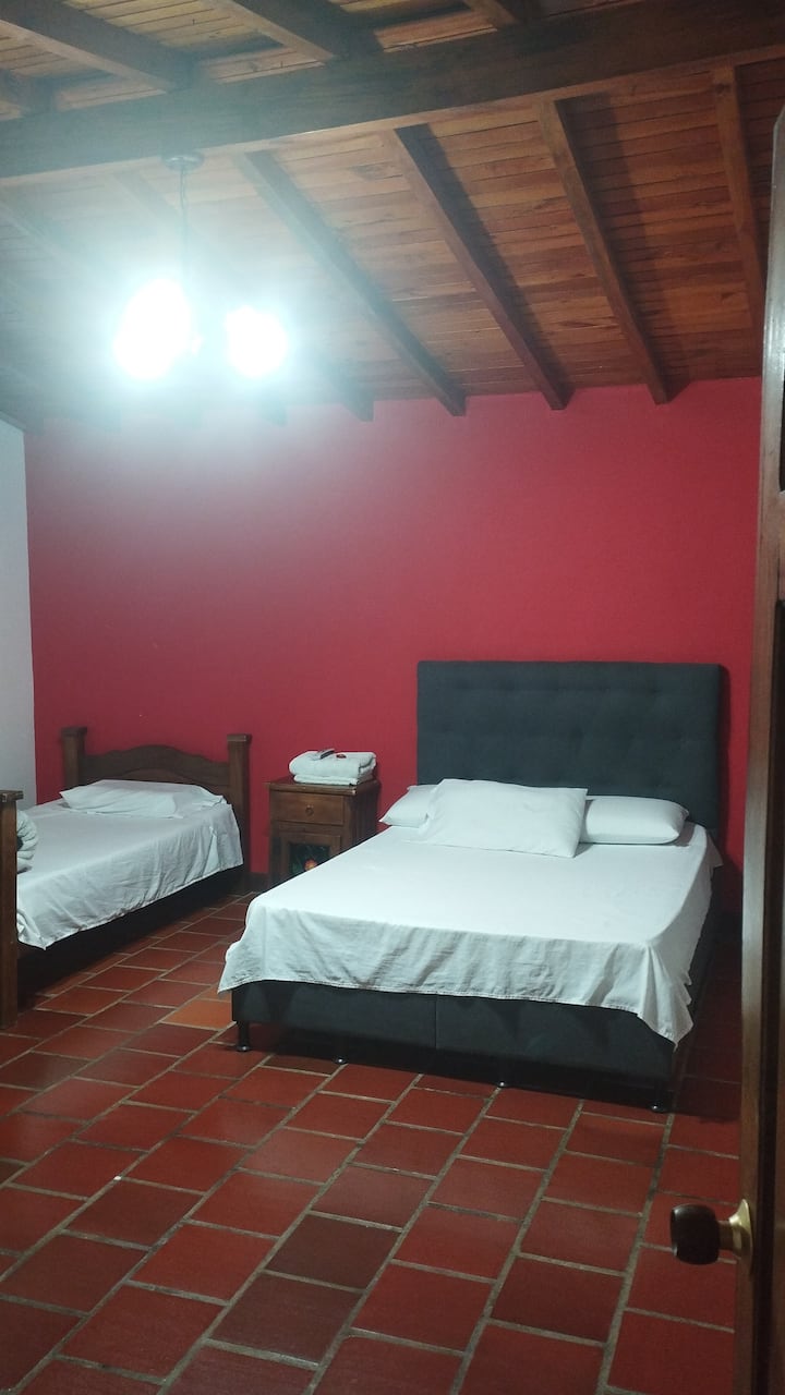 Hospedaje Casa Blanca - Pamplona