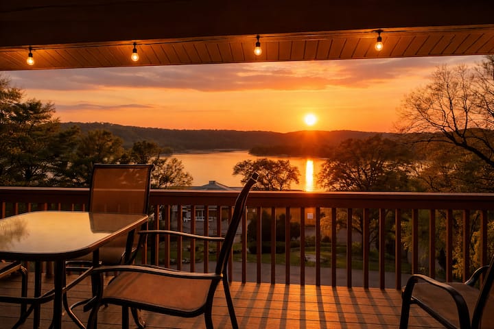 Sunset Lakeview 2br Condo Stunning Views - Kimberling City, MO
