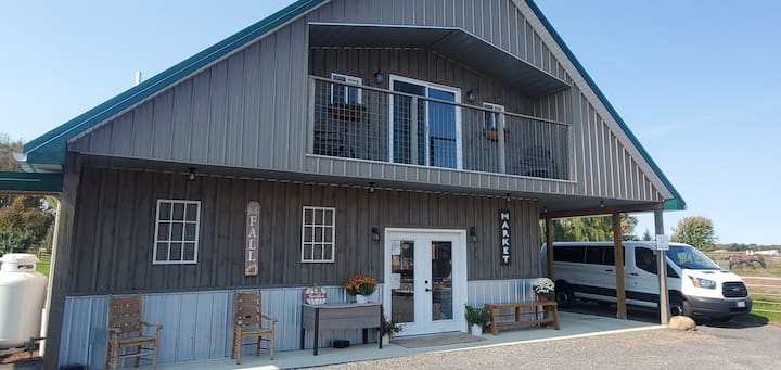 Barn Loft Living - Finger Lakes, NY