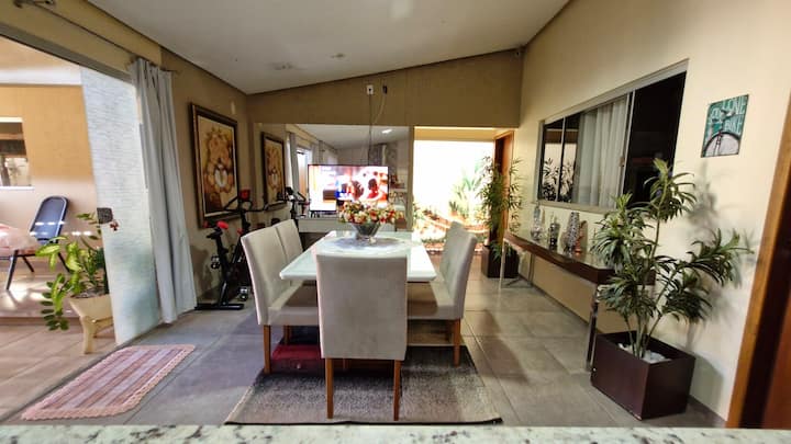 Casa Jardim, Espaçosa E Com Total Conforto - Rio Verde