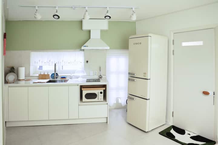 Stay-240 · Cozy Stay · 5 Min To Botanic Park - Bucheon-si