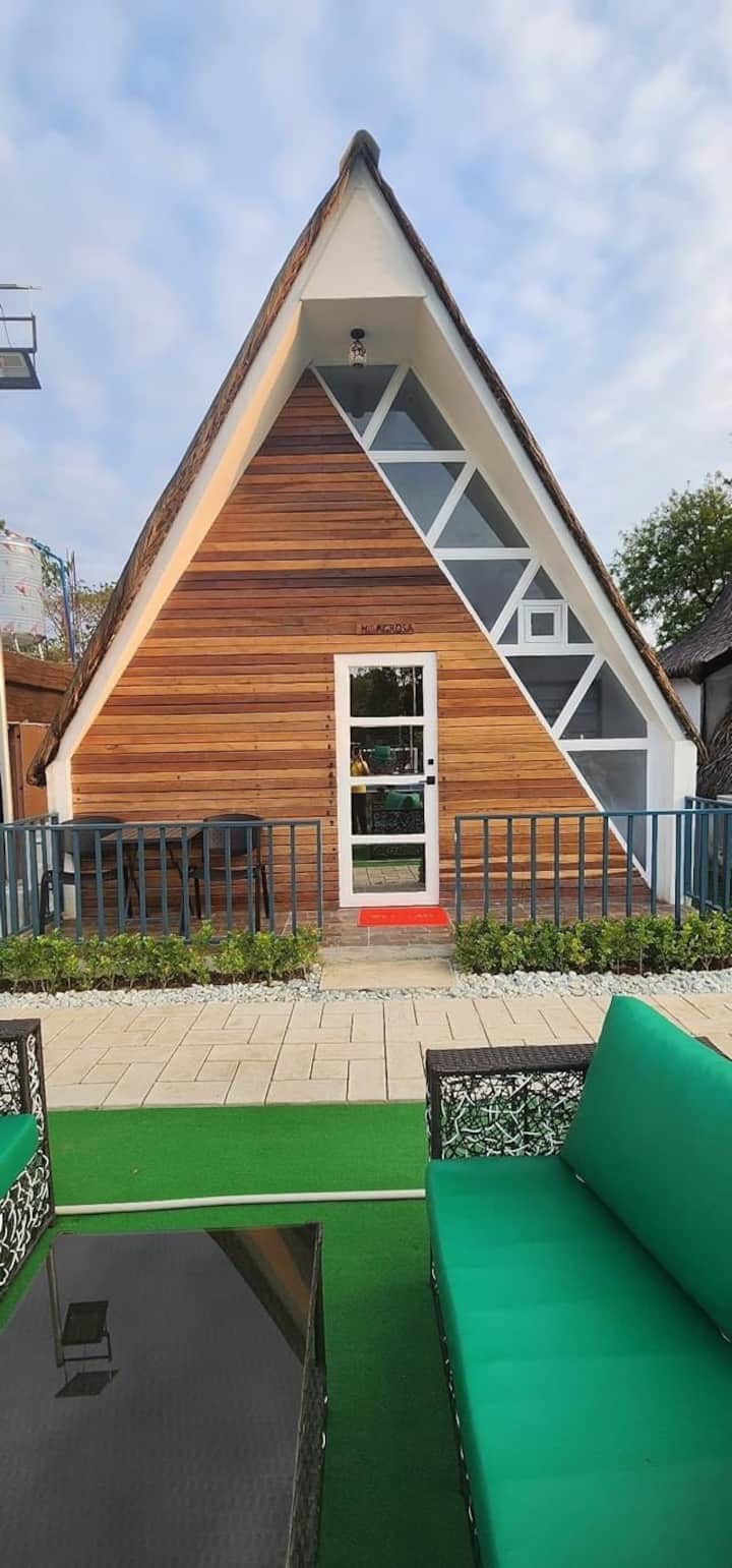 Farmland Glamping Resort Cabin Milagrosa - Burgos (Philippines)