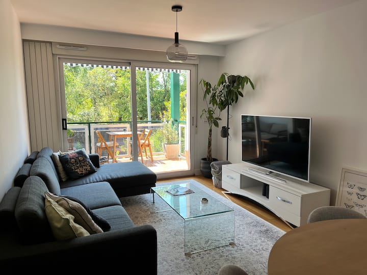 Bel Appartement - 63m2 - 2 Chambres - Terrasse - Hendaye