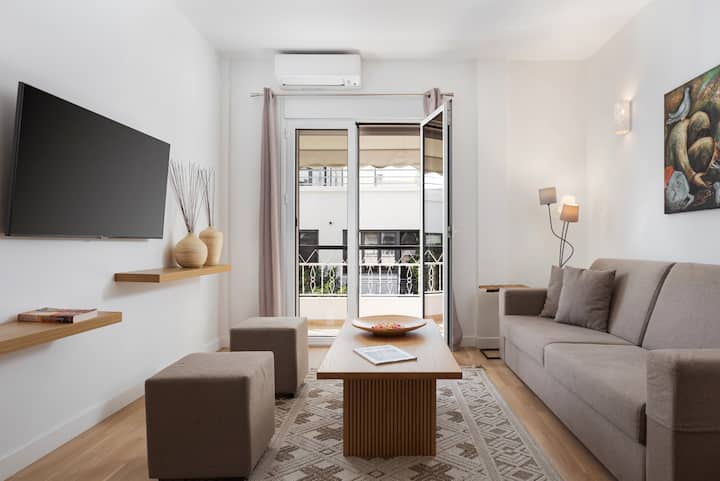 Athenian Hillside Residence - Atenas