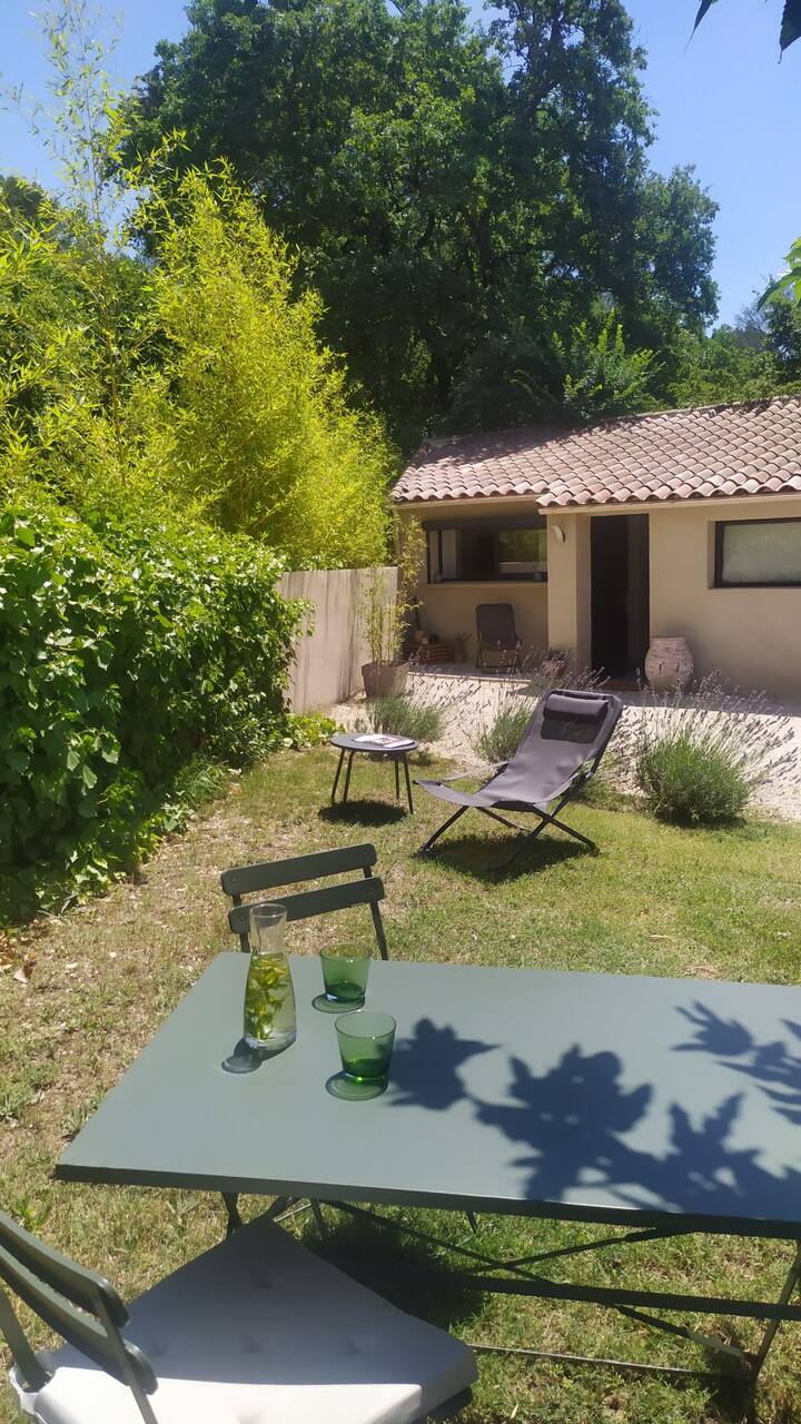 Cabanon Niché En Provence - Pernes-les-Fontaines