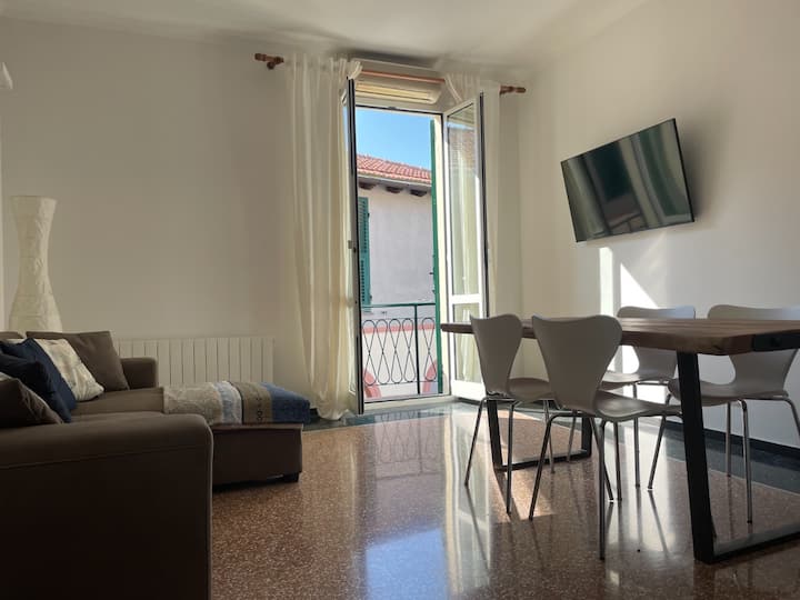 Casa Flora 
Appartamento 
Citra 009029-lt-2073 - Finale Ligure