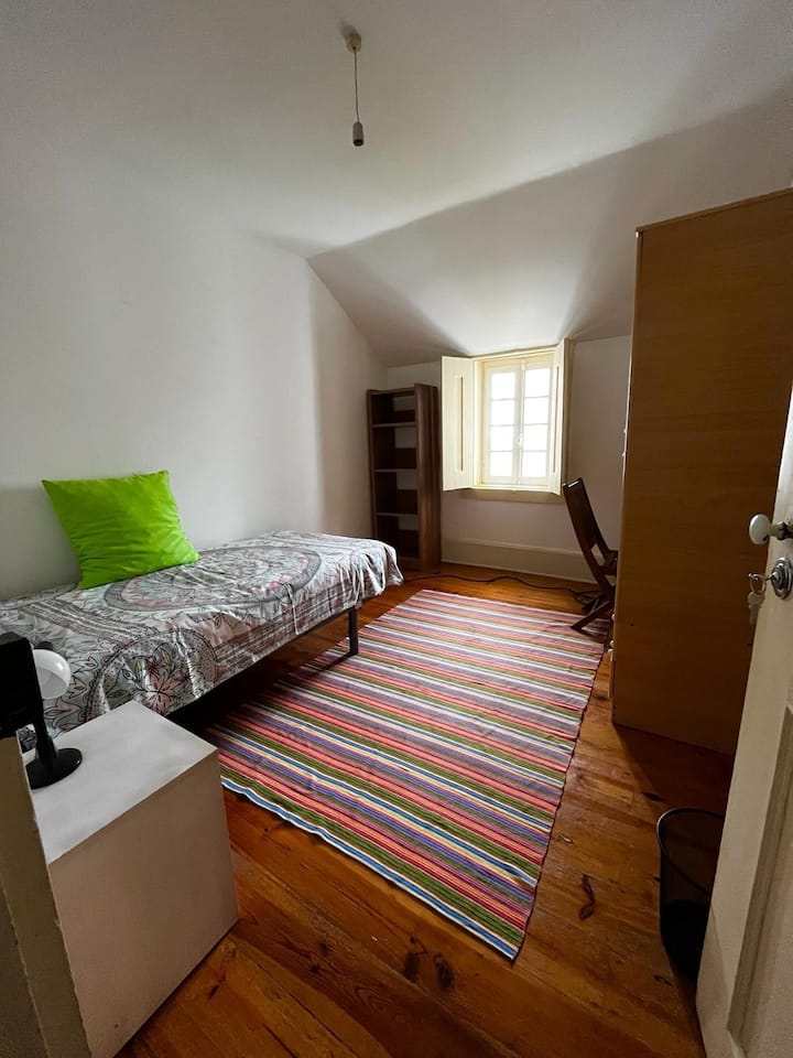 Bedroom In Coimbra City Center - Coímbra