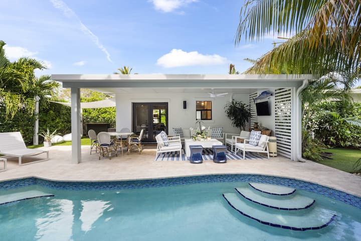 A Luxurious Home With Pool In Wpb. Private Oasis! - West Palm Beach, FL