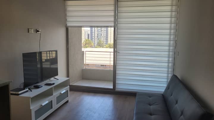 Departamento Con Estacionamiento 3 Personas - El Bosque, Chile