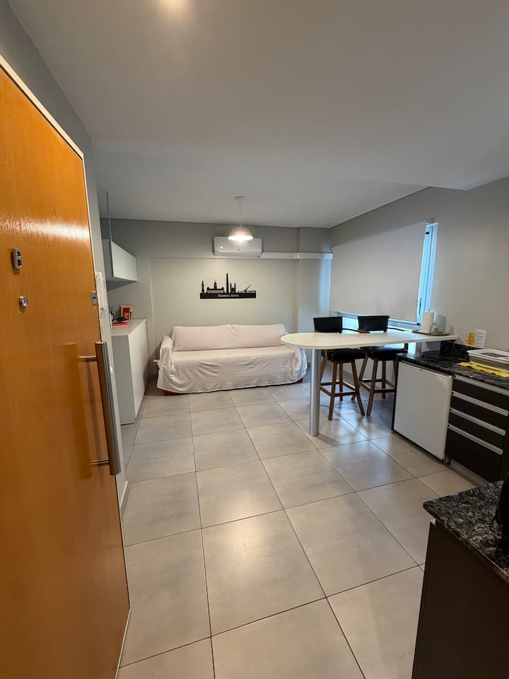 Cálido Departamento En Recoleta Con Cochera. - Recoleta