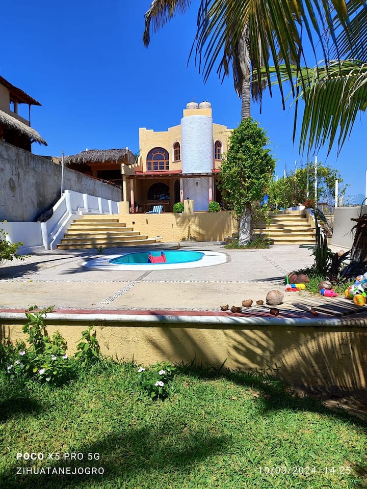 Casa En La Playa 6 Recámaras - Playa Blanca, Mexico