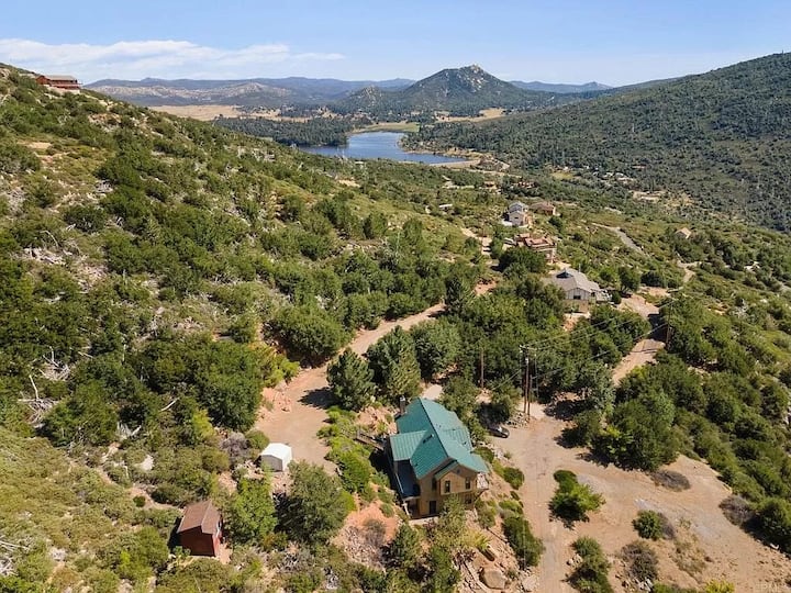 Julian-lake Cuyamaca-the Hidden Lakehouse - Julian, CA