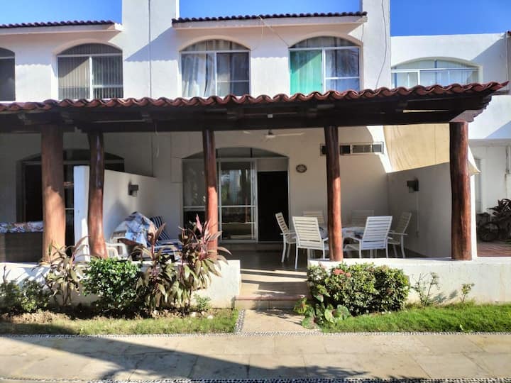 Padre Villa Cerca De La Playa - Zihuatanejo