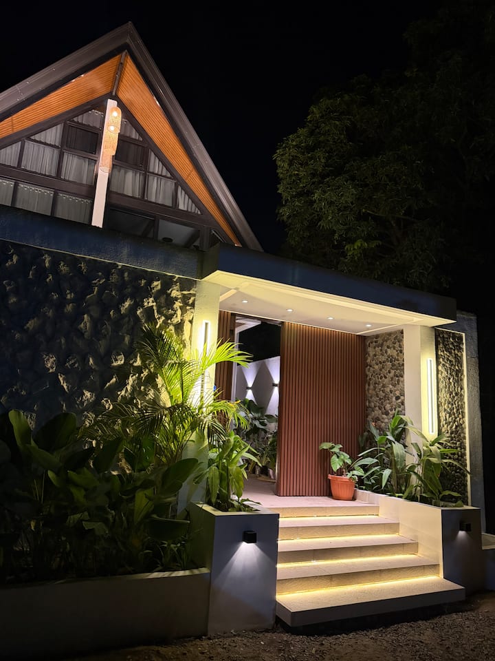 3br Tiny Villa With Pool And Nearby Beach Access - Castillejos