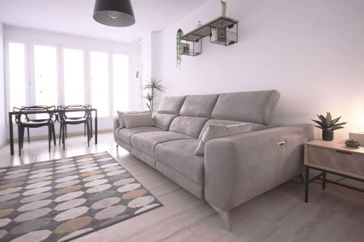 Apartamentos Puerto Nova - Cartagena, España