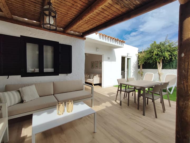 2 Bedroom, 2 Bathroom Bungalow With Private Garden - Maspalomas