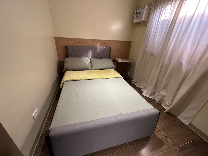 The Carousel Guesthouse Standard Room - Daraga