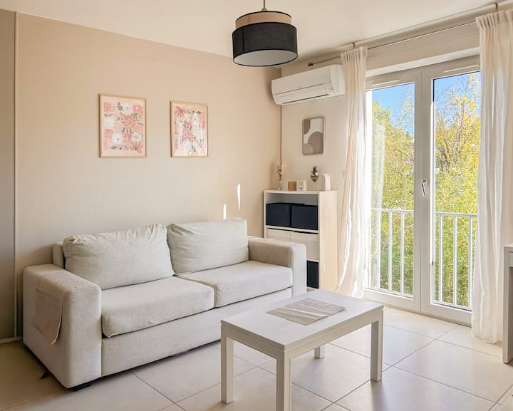 Pompignane Avec Parking Gratuit - Montpellier