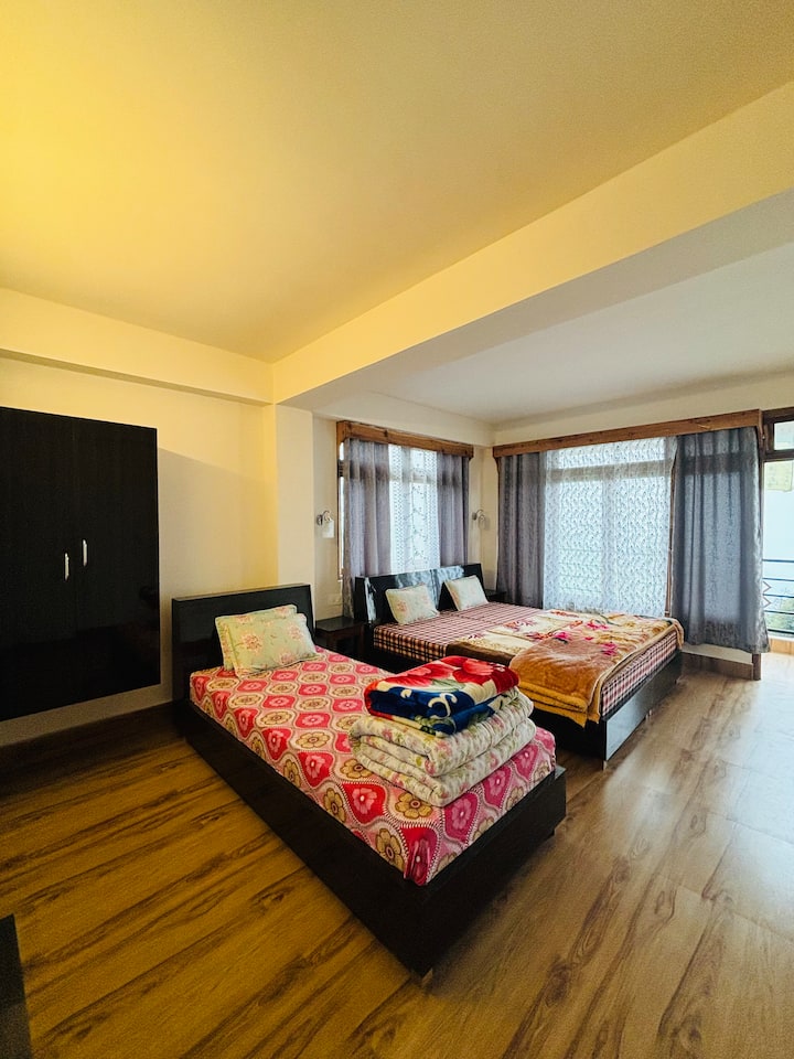 Unique & Luxurious Stay1 - Pelling