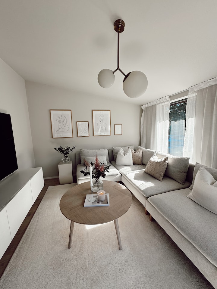 Barnevennlig Enebolig Med Stor Hage Og Uteplass - Kristiansand