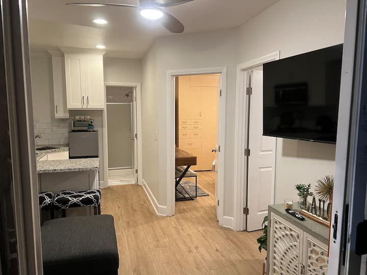 2 Room 4 Bed 12 Min From Disney - dorney park, Fountain Valley