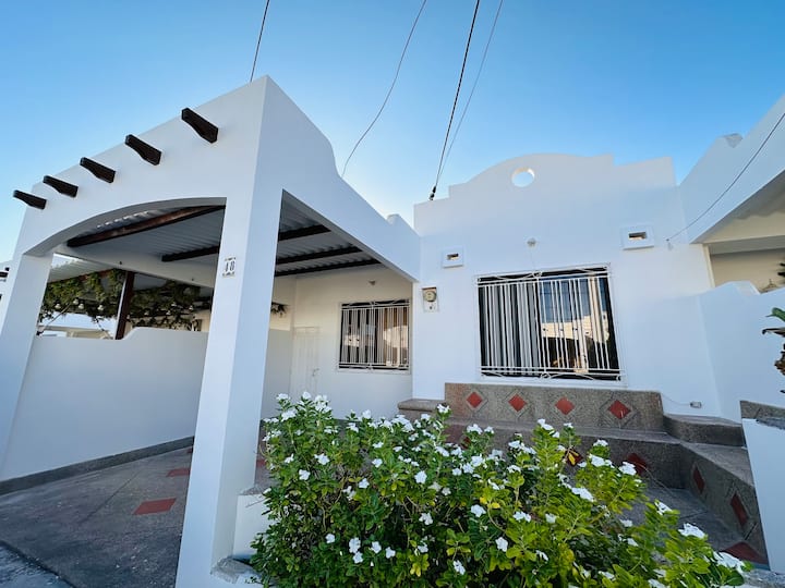 Casa En Urbanización En Salinas A 5min De La Playa - Salinas