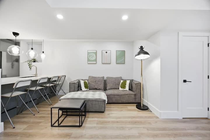 Parkdale - Full Apartment - Toronto