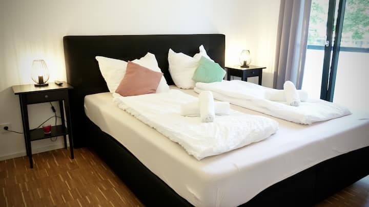 City Connect: Metro/shops/bus - Munich