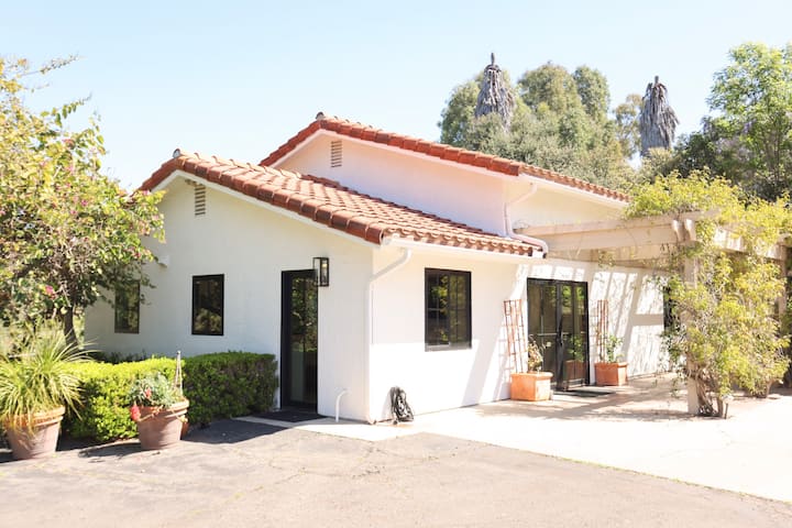 Beautiful Orchard Casita - 埃斯孔迪多