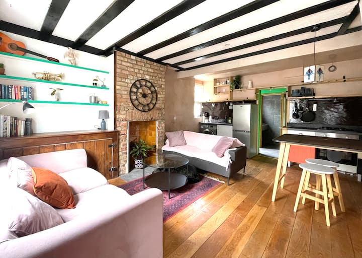 2 Bed Cottage In The Heart Of Margate - Margate