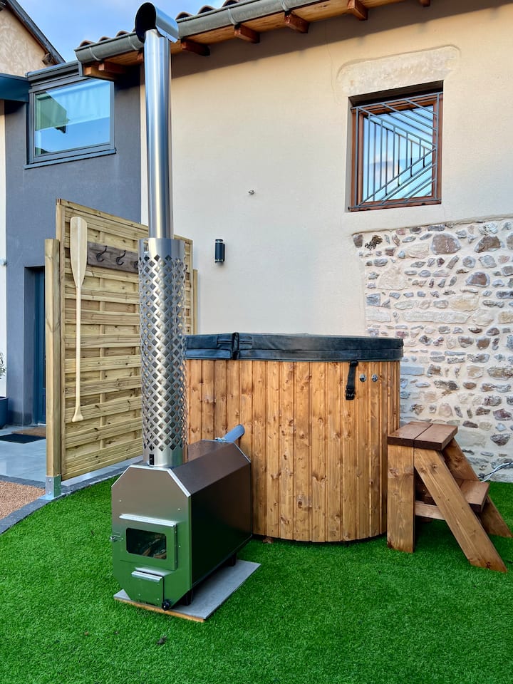 Le Hameau Des Bruyères, Au Coeur Du Beaujolais - Belleville, France