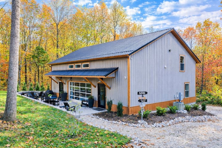 6br Retreat Near Patoka Lake, Sleeps 14, Fire Pit - French Lick, IN