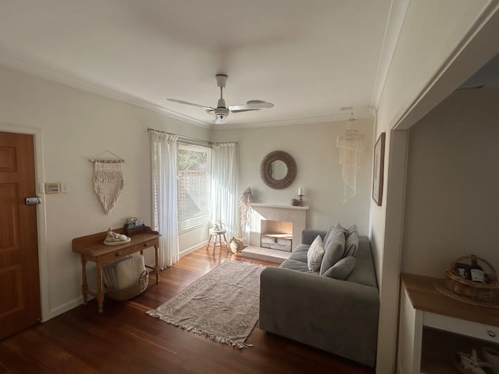 Karrinyup Charm - Stirling