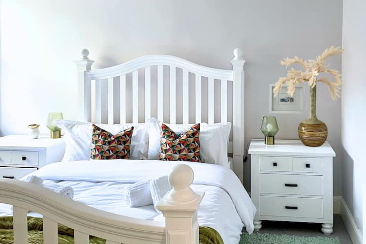 Quiet Central 2-beds Mins To Beach, Pier, Old Town - ヘースティングズ