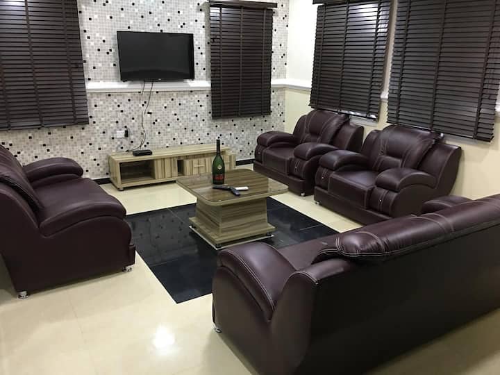 Simply Beautiful 2 Beds 3baths - Ibadan