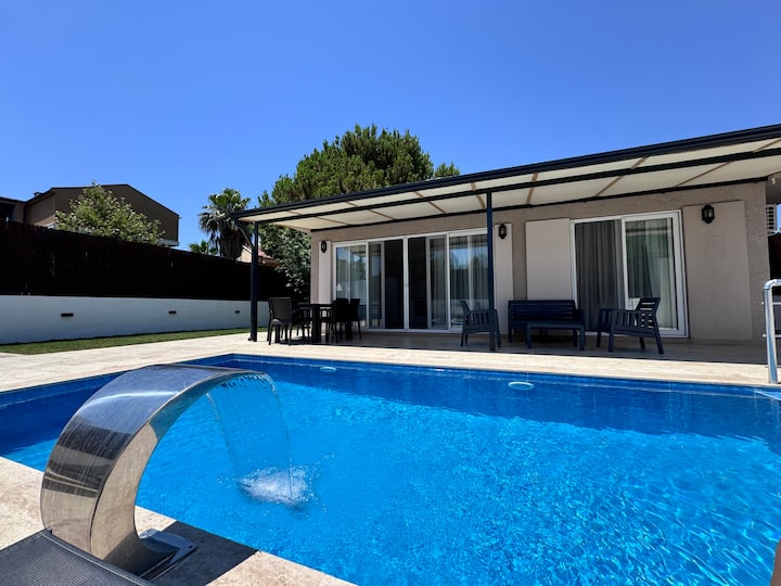 Müstakil Havuzlu 2+1 Geniş Bahçeli Villa - Fethiye