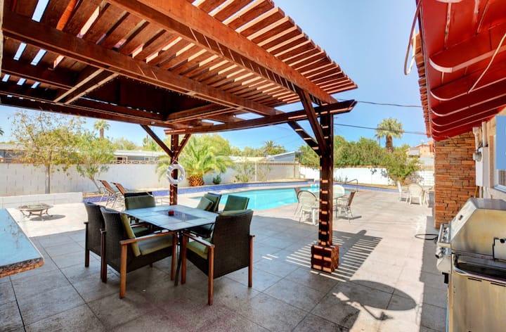 Lasvegas Retreat*strip* Pool *Hottub*kirk - Las Vegas, NV