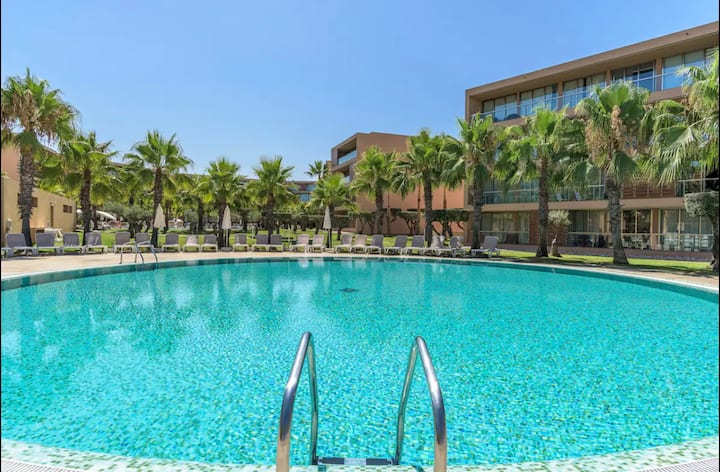 2 Bed Apt Salgados - Guia