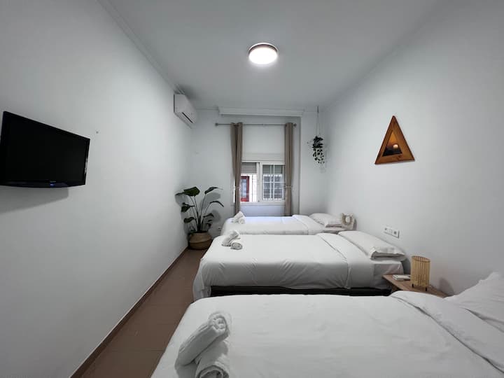 Nerja Private Room With 3 Beds - Frigiliana