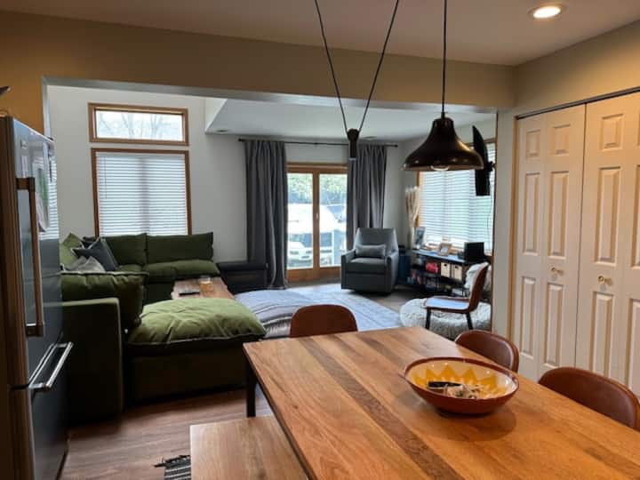 Becks Ski Golf Townhome - Ellicottville, NY