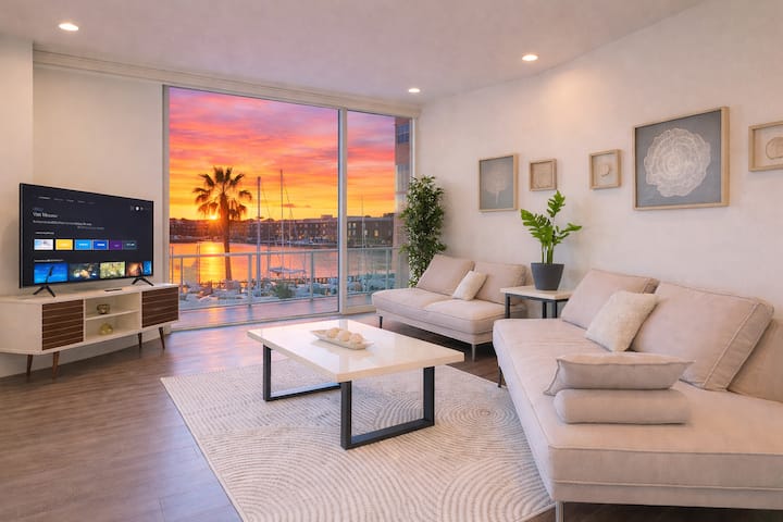 Harbor View | Stunning 2 Br 2.5 Bath Townhouse - Los Angeles Airport (LAX)