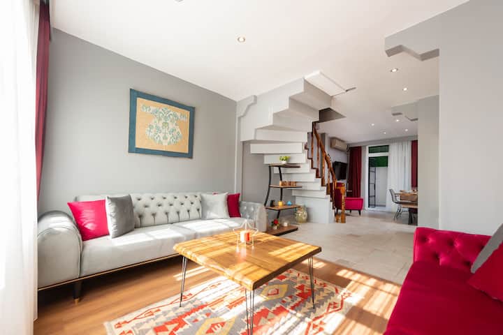 3+1 Duplex Apartment Wıth Little Hagia Sophia View - Estambul