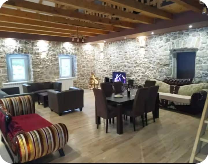 Rustic Mountain House Peace Wifi Private - Montenegro