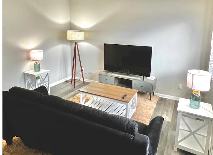 Cozy Place By The Beach - Hampton, VA