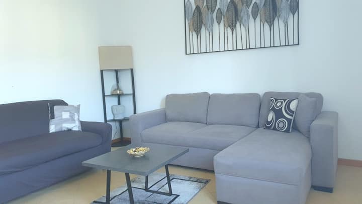 ᑕᗩSᗩ ᗰᗩᖴᗩᒪᗪᗩ (Stazione/centro/teatro). Parcheggio - Imola