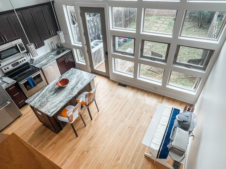 4 Private Suites, 10 Mins To Dc, Garage, Metro - Alexandria, VA